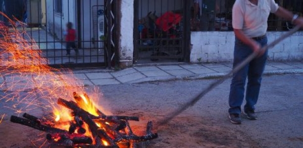 Αναστενάρια: Χωρίς πυροβασία, θρακιώτικη λύρα και νταούλι